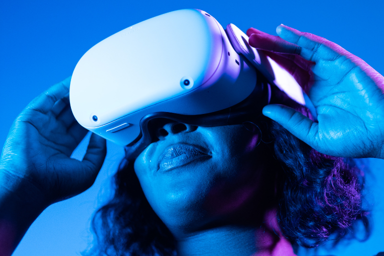 5 Best VR Public Speaking Courses To Build Your Skills And Confidence